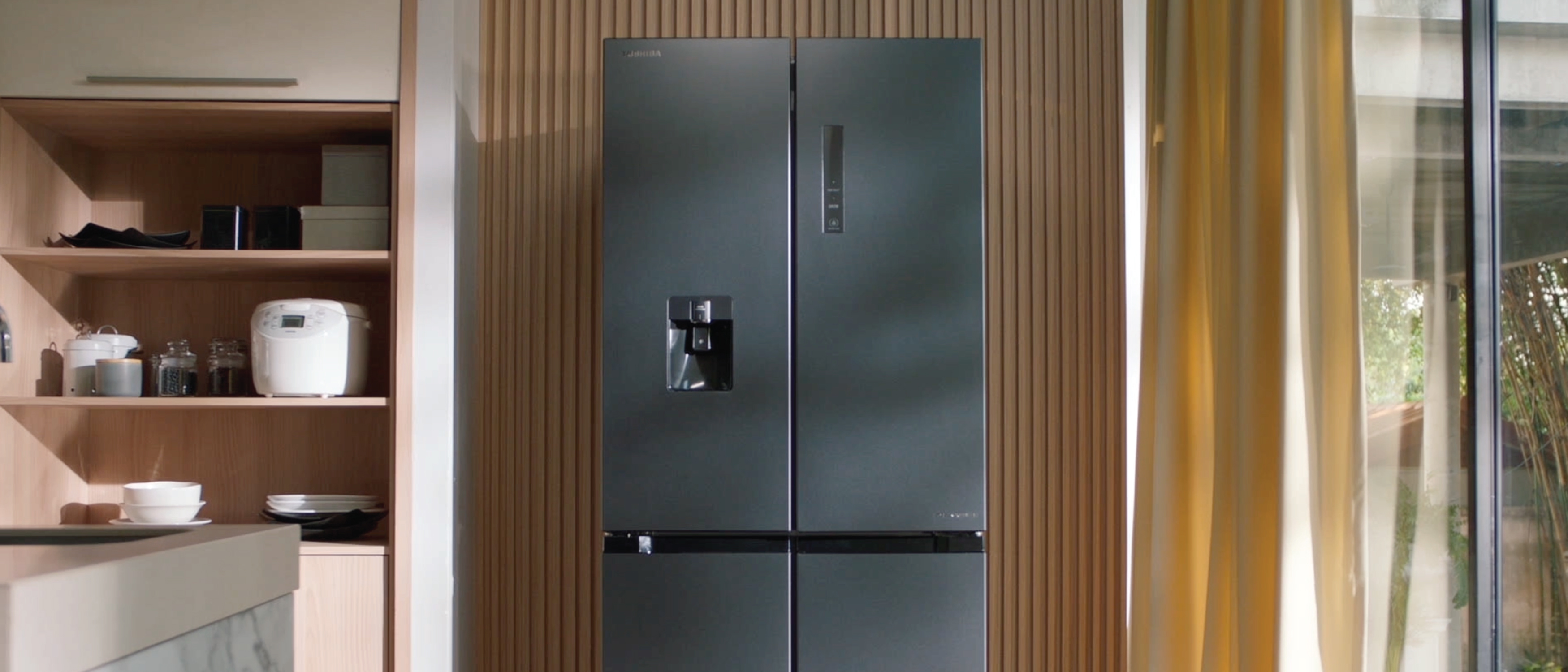 ตู้เย็นหลายประตู รุ่น GR-RF605WI-PMT(06) | โตชิบา ไทยแลนด์